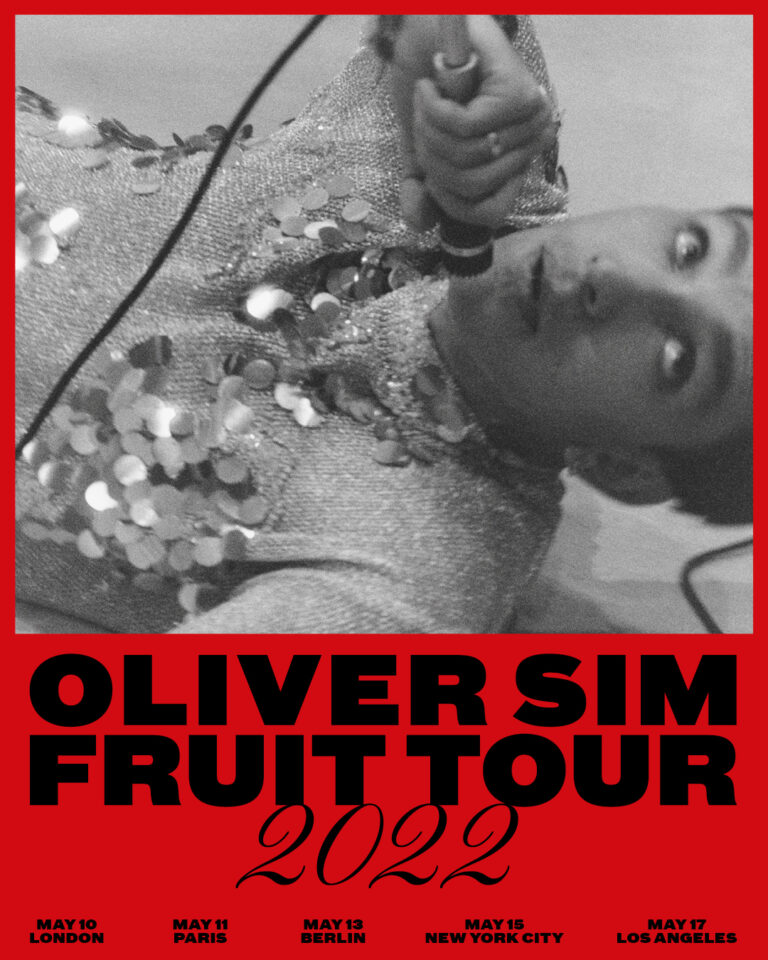 Oliver Sim nos comparte su segundo sencillo "Fruit". - Mr Indie