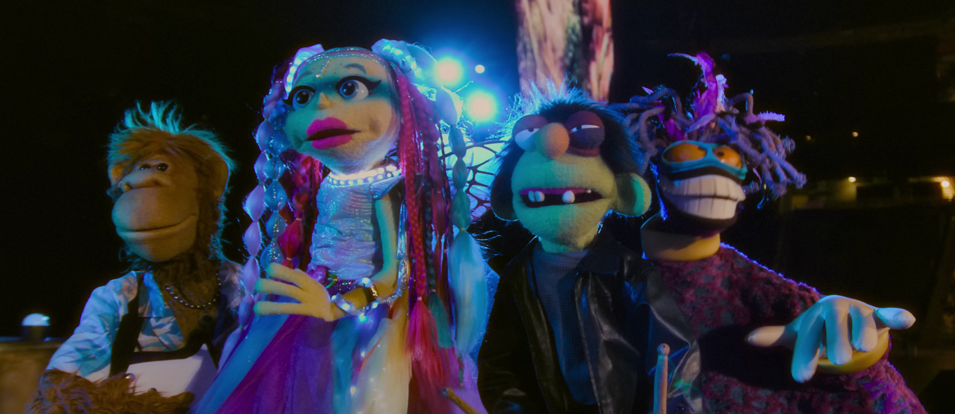 Coldplay estrena video para su canción "Biutyful" con un gran mensaje ...