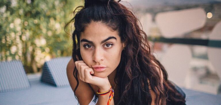 Jessie Reyez lanza su segundo álbum "Yessie" - Mr Indie