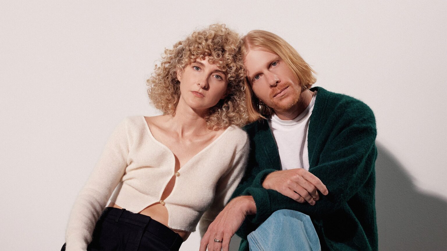 “Let's Make a Mistake” nuevo lanzamiento de Tennis - Mr Indie