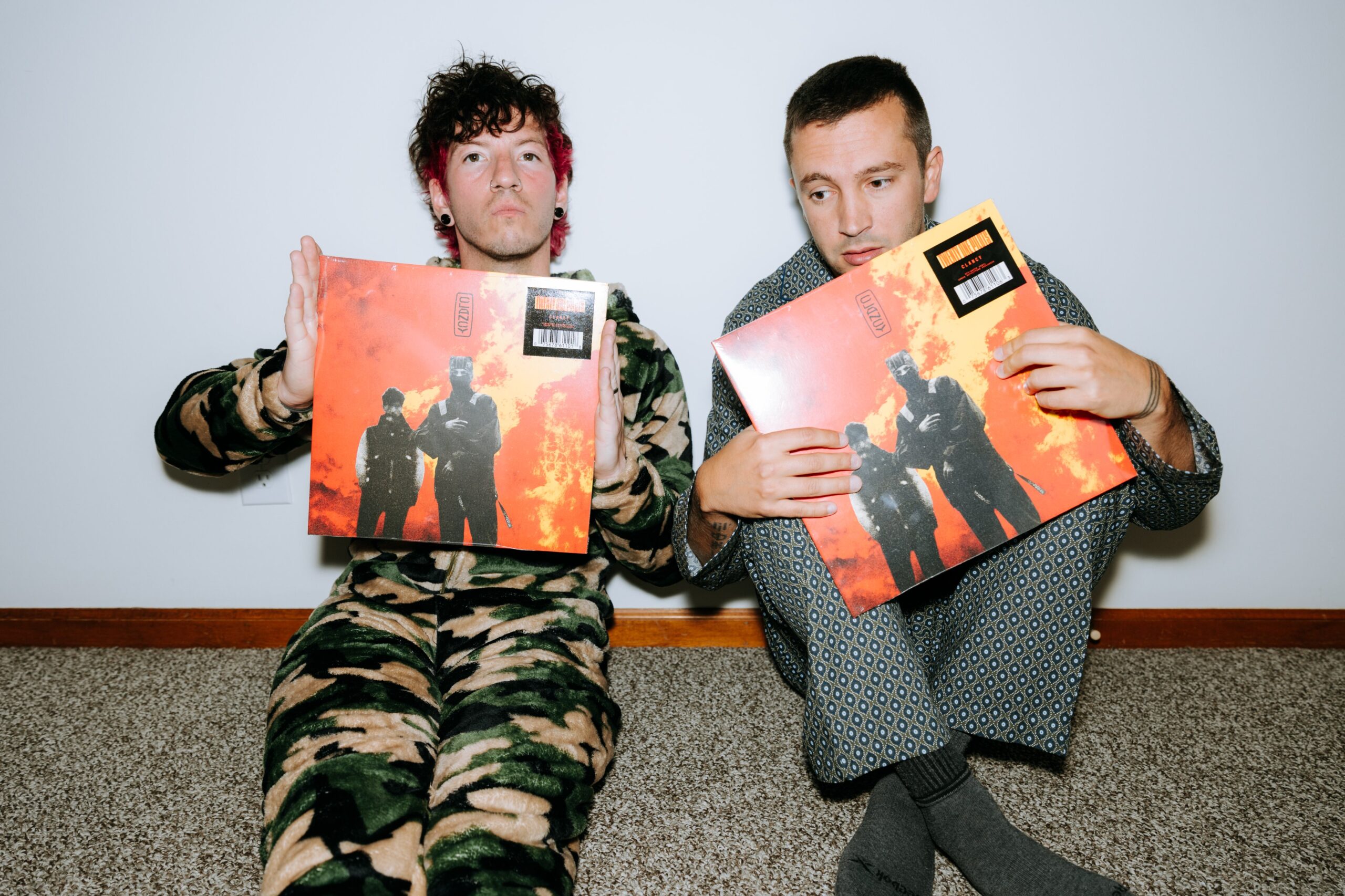 Twenty One Pilots cierra la historia en DEMA en Clancy - Mr Indie