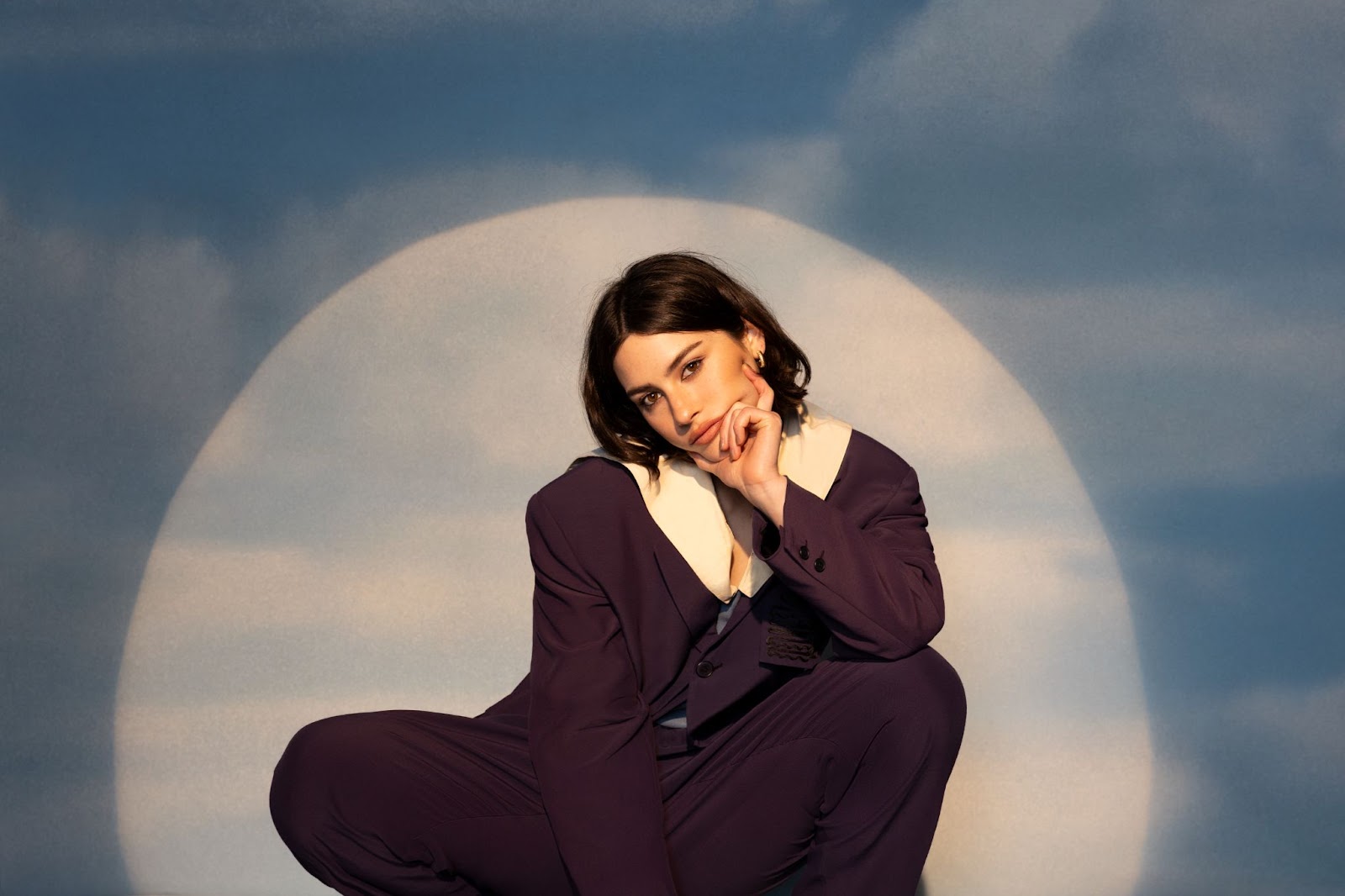 Gracie Abrams finalmente lanza su canción "Close To You" - Mr Indie