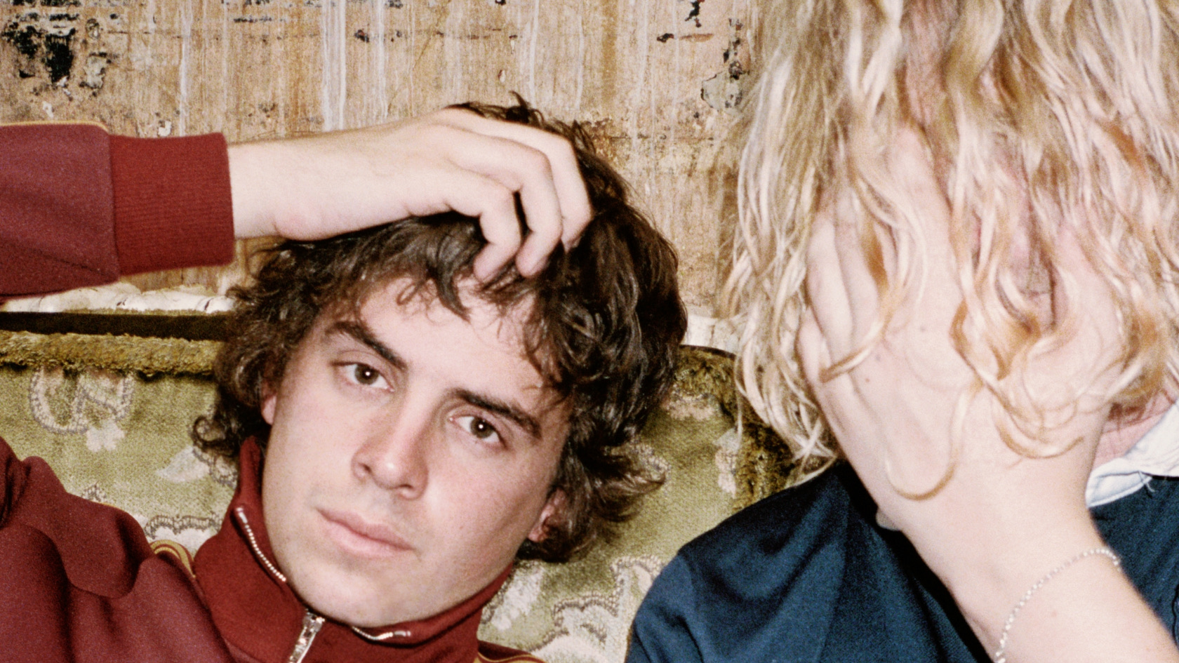 Royel Otis lanza su sencillo “If Our Love Is Dead” y la edición deluxe ...