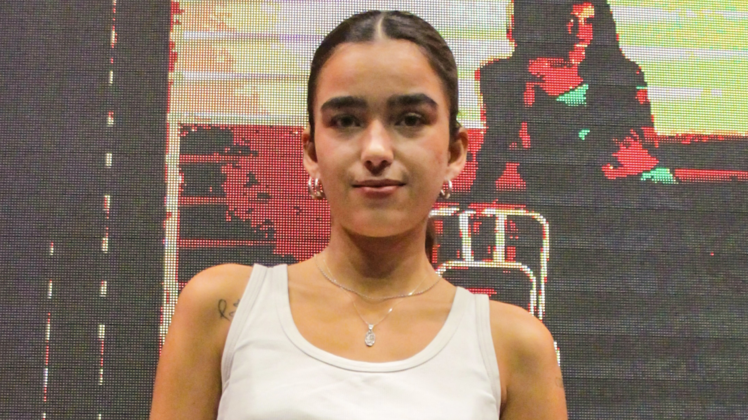 Sofia Monroy nos da un adelanto de su álbum debut en “Abandono” [Entrevista] - Mr Indie