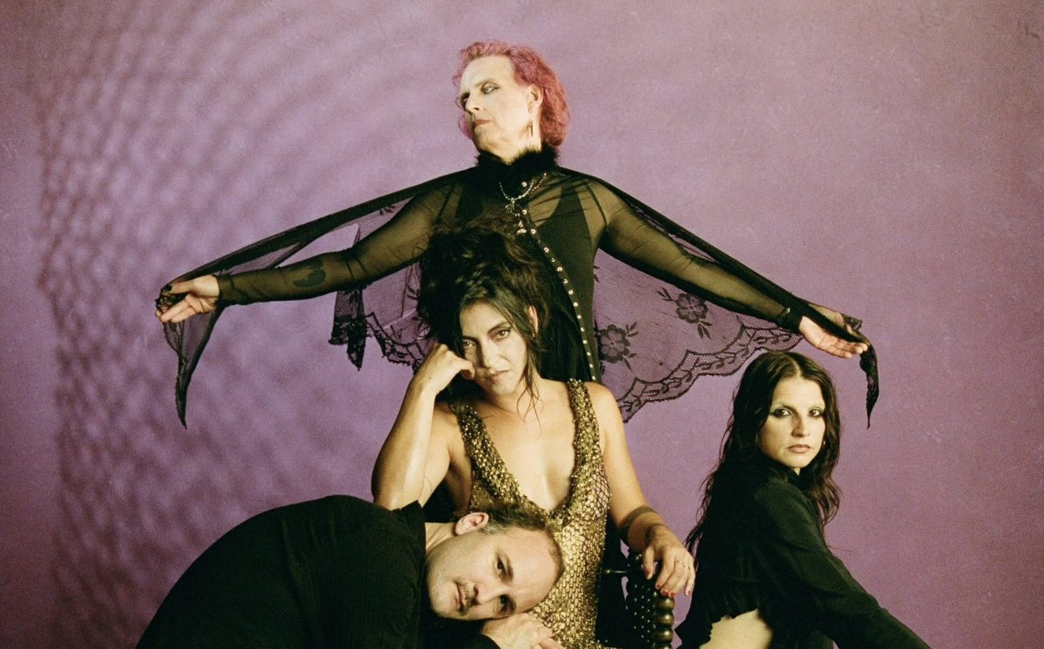 Sharon Van Etten nos habla de su nuevo álbum "Afterlife" de la mano de ...